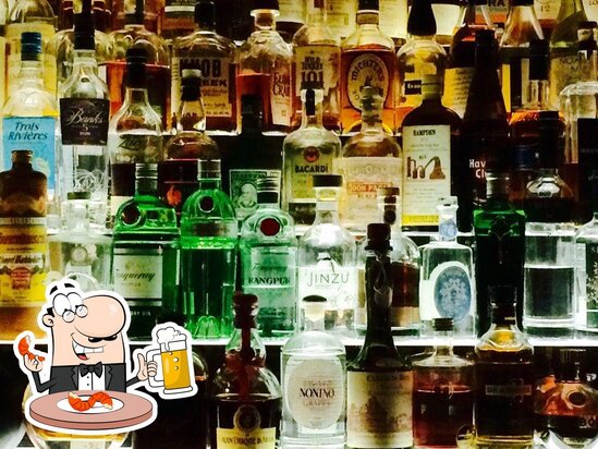 Galander Charlottenburg pub & Bar, Berlin, Stuttgarter Platz 15 ...