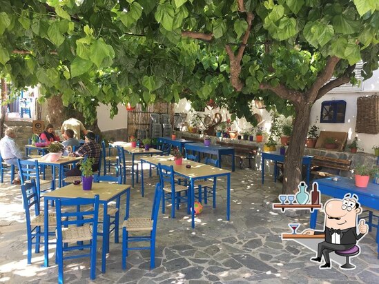 Ταβέρνα - Καφενείο Γεροπλάτανος - Restaurant menu, prices and reviews