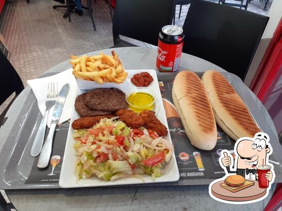 Menu at Queen tacos restaurant, Arras