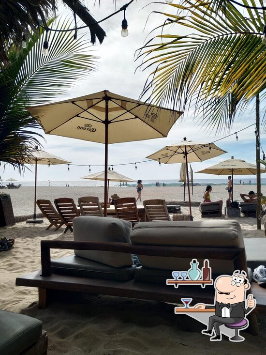 Palapita Beach Club, Brisas de Zicatela, Calle del Morro Col. Marinero ...