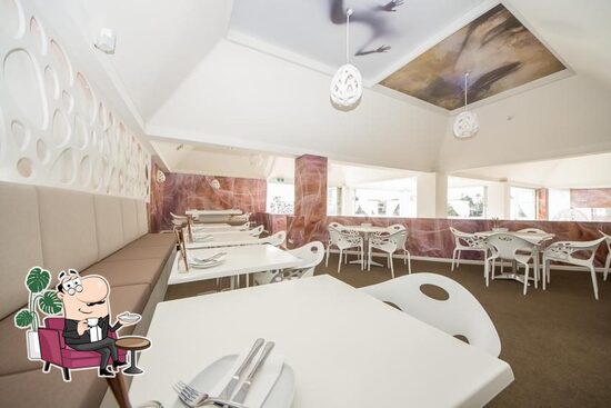 Cocoon Lounge Bar & Dining, Surfers Paradise - Restaurant menu, prices ...