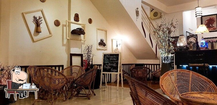 Gold Dust cafe pandaan, Durensewu - Restaurant reviews