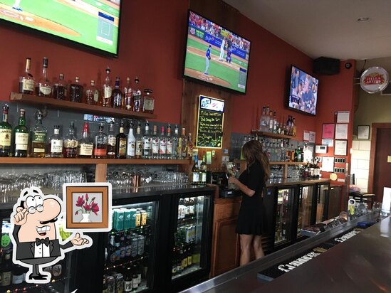Declan's Bar & Grill, Elmwood Park - Restaurant menu, prices and reviews