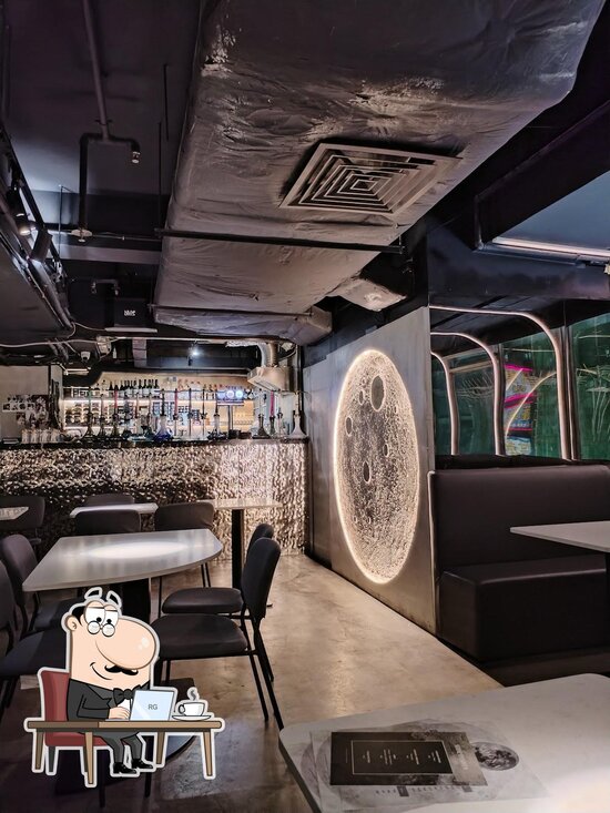 Moona Lounge & Bar, Hong Kong - Restaurant menu, prices and reviews