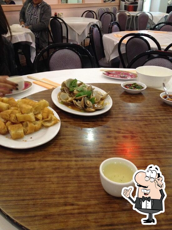 Wing Loong, 11-13 Heffernan Lane in Melbourne - Restaurant reviews