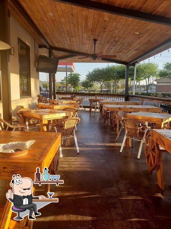 Stomp's Burger Joint, Pearland - Restaurant menu, prices and reviews