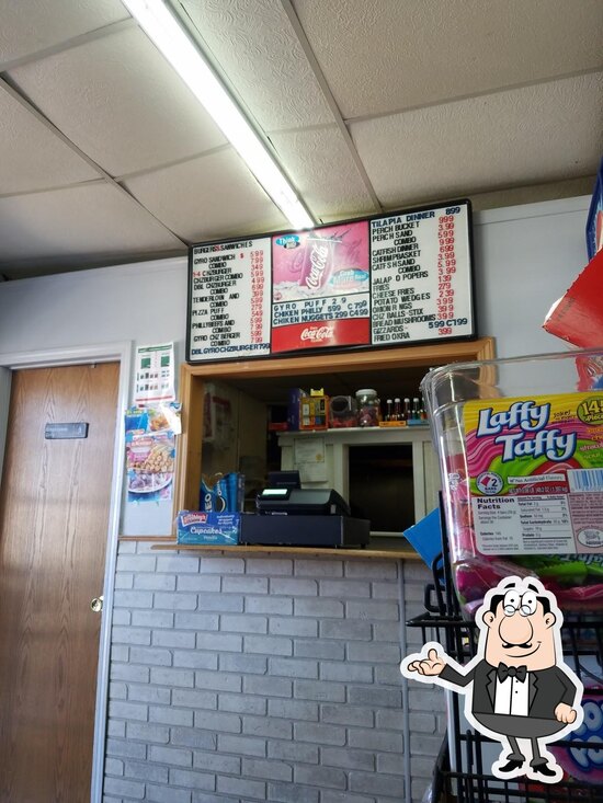 Gyro Hut, Cedar Rapids - Restaurant menu, prices and reviews