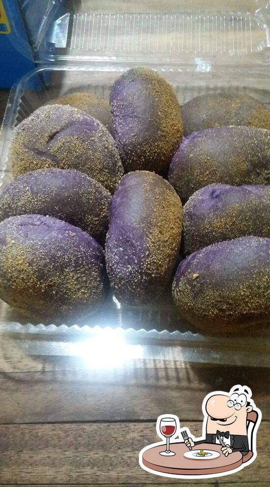 Cynneth Bakery, Marikina, 370 A. Bonifacio Ave - Restaurant reviews