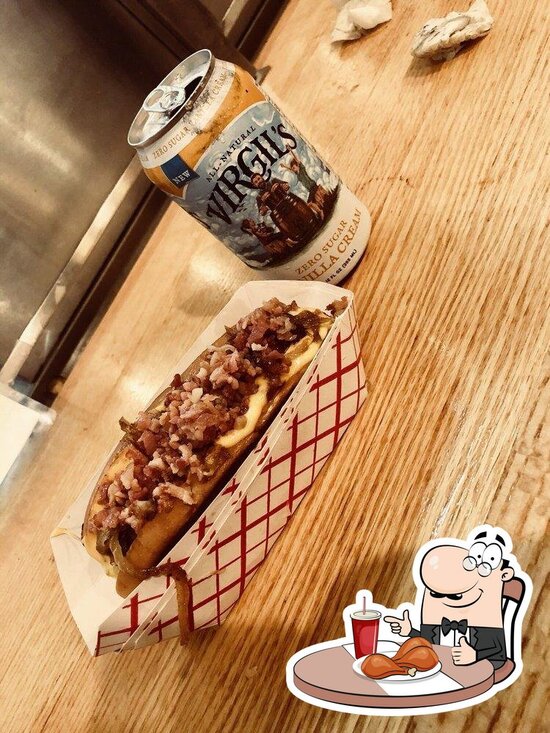 Boston Hot Dog Company in Salem - Restaurant menu and reviews