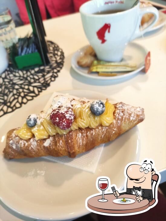 Trieste Caffe pub & bar, Čačak - Restaurant reviews