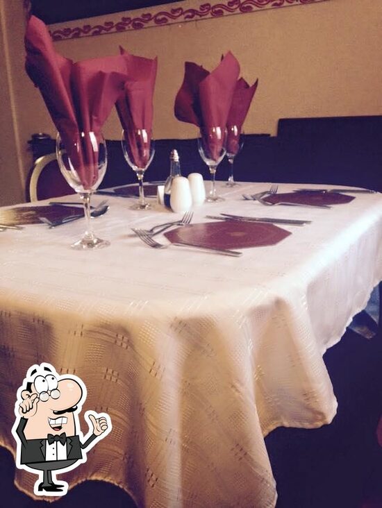 The Queens Hotel, Abertillery - Restaurant menu, prices and reviews