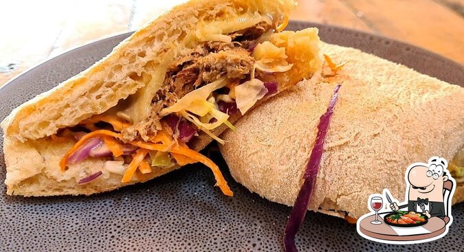 Brother Jenkins Cafe in Manunda - Restaurant reviews