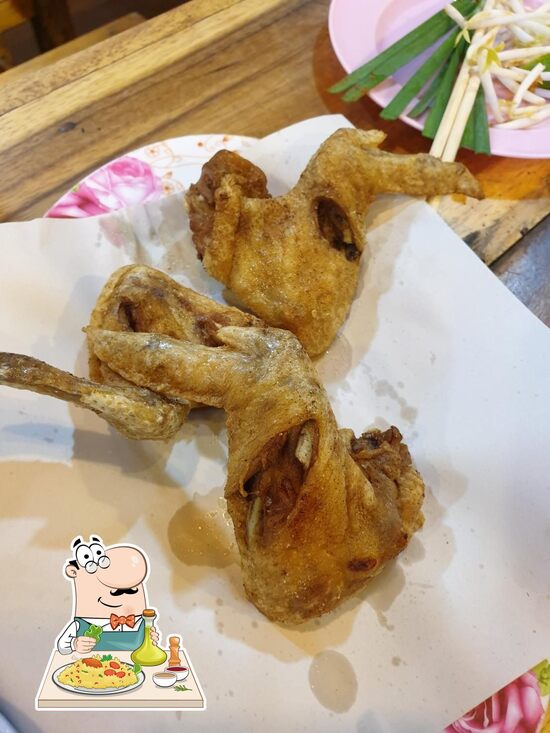 Menu at ร้านตำถาด restaurant, Amphawa