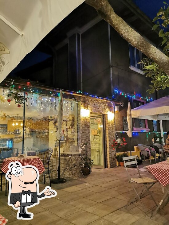 Cannoleria Decebal, Bucharest - Restaurant menu, prices and reviews