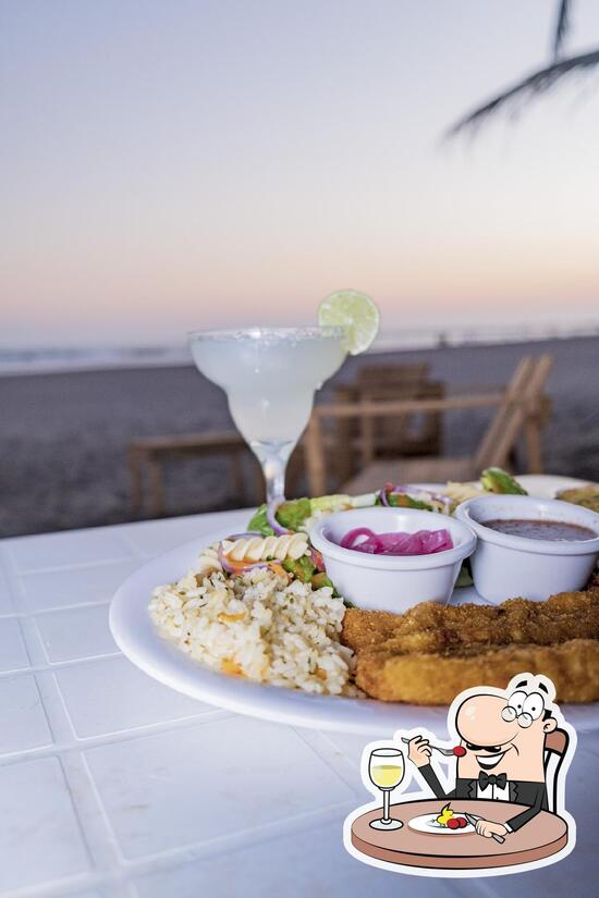 Menu at Petreles Seafood restaurant, San Blas