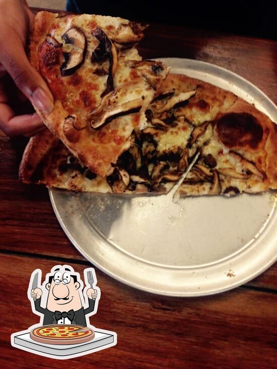 Pure Pizza, 224 E 7th St in Charlotte - Restaurant menu and reviews