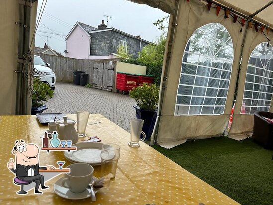 Walnut tree cafe, Llangynidr - Restaurant menu, prices and reviews