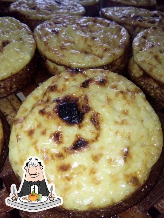 Menu at Kue Lumpur Muda Mudi Pak Bakir, Sidoarjo