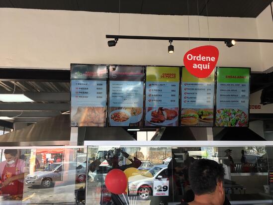 Menu at Pollo Pepe restaurant, Zapote del Vallle