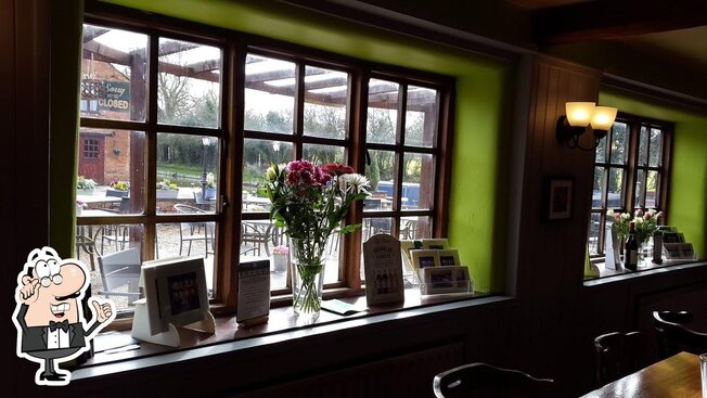 Crick Wharf, Crick - Restaurant menu, prices and reviews
