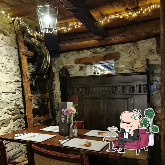 The Two Mile Oak Inn, Newton Abbot - Restaurant menu, prices and reviews
