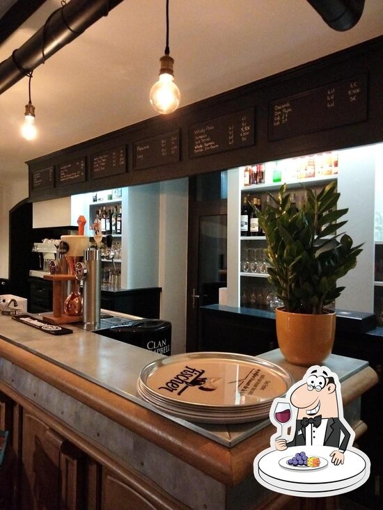 Menu at L'alternative restaurant, Thiers, RGQ2+PV