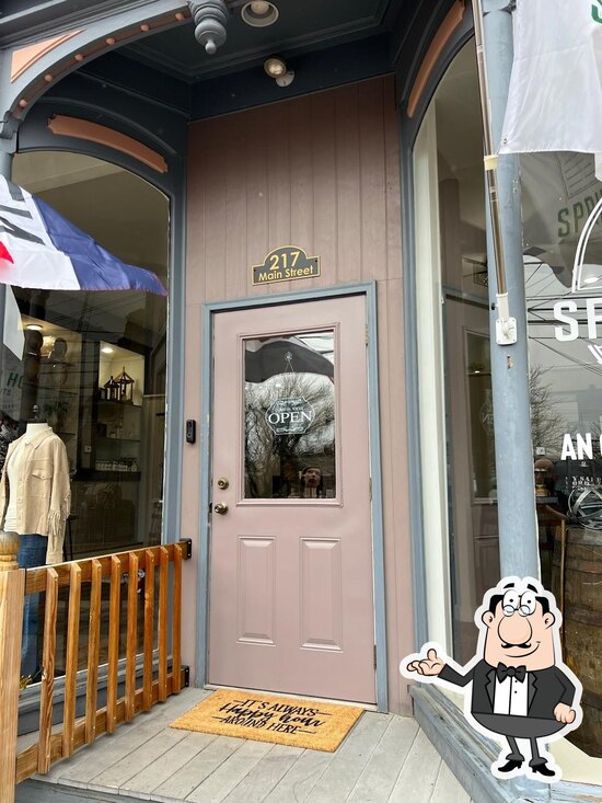 Spring House Spirits Tasting Room in Parkesburg - Restaurant menu and ...