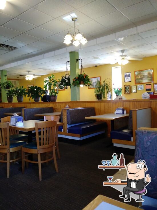 Duncan Family Restaurant, Duncan - Restaurant menu, prices and reviews