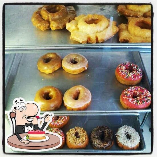 Menu at Daily Donuts, Pomona, N Garey Ave