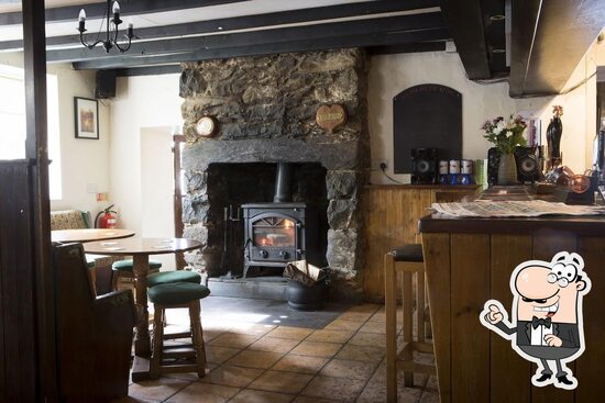 Tu Hwnt I'r Afon Inn (Twnti Pub), Llanbedrog - Restaurant menu, prices ...