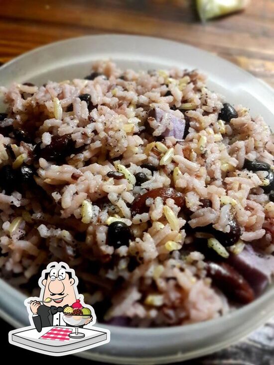 Ban Suan Chan บ้านสวนจันท์ อาหารออร์แกนนิค และผักโครงการหลวง restaurant ...