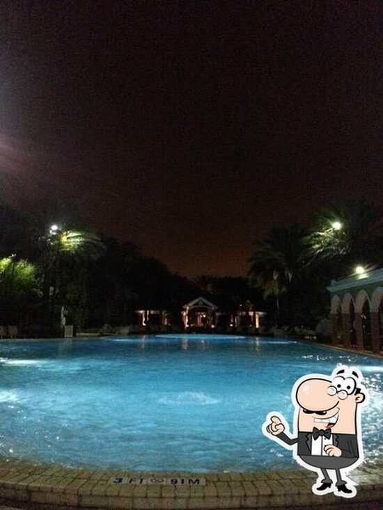 Palms Pool Bar & Grill in Orlando - Restaurant menu and reviews