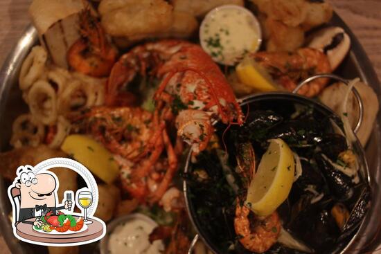 Instow Arms, Hatton Croft, Marine Parade in Instow - Restaurant menu ...