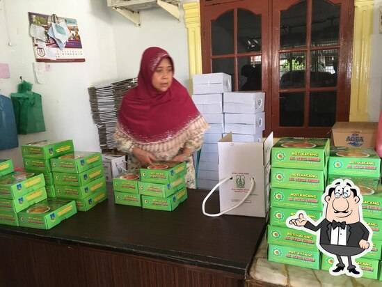 Menu at Roti Kacang Hj. Eliya Lubis, Tebing Tinggi, Komplek PLN