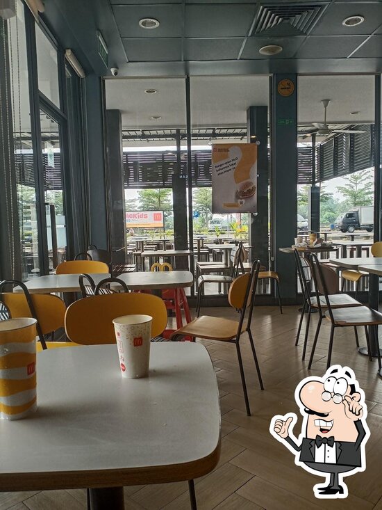 McDonalds Rest Area KM 726B, Pasinan Lemahputih - Menú del restaurante ...