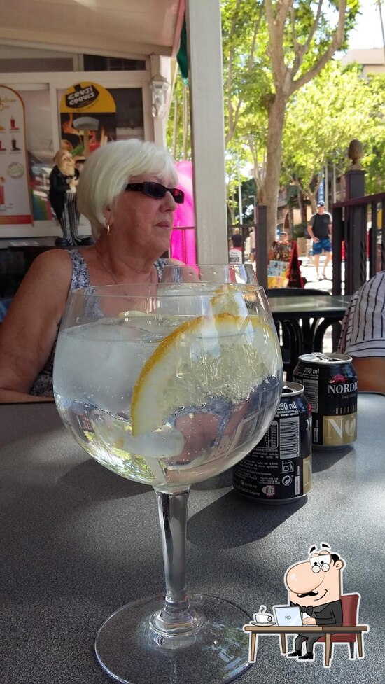 Menu at The Britannia Bar, Salou