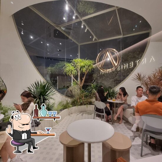 Artemis Pastry Shop, Hanoi - Restaurant reviews