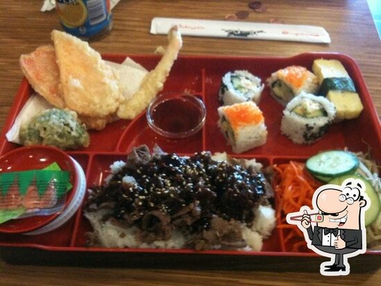 Tokyo Express, Shoppers, Meadowlark Health and Shopping Centre 156 ...