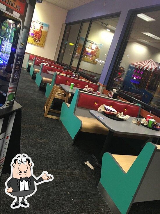 Chuck E. Cheese, Kent - Menú del restaurante, precios y reseñas