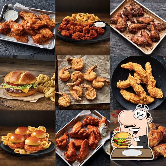 Menu at Hooters pub & bar, Laredo, San Bernardo Ave