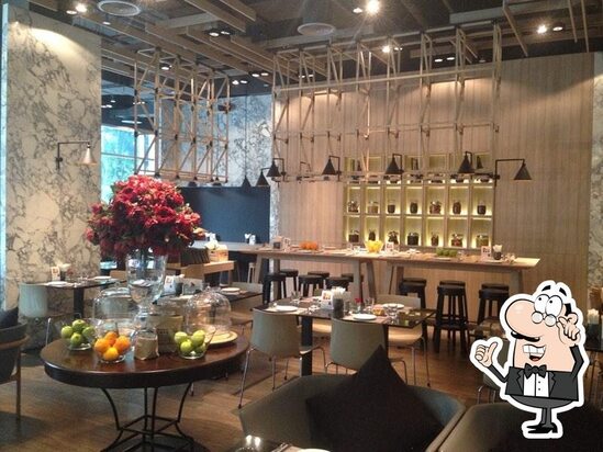 Menu at Common Room restaurant, Bangkok, PGMJ+755