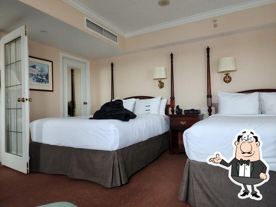 Hotel Grand Pacific, Victoria - Restaurant menu, prices and reviews