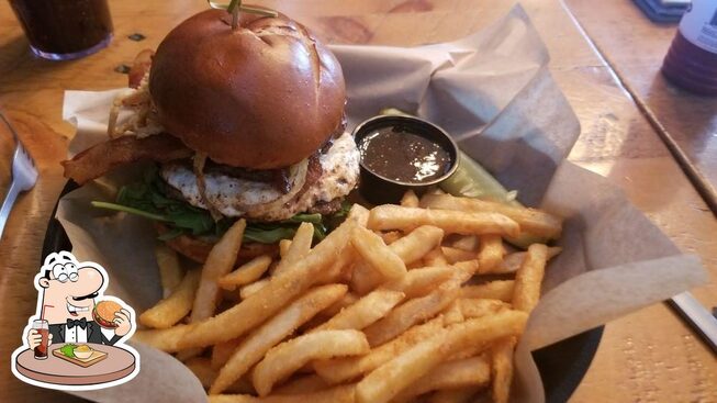 The Howe Daily Kitchen & Bar in Minneapolis - Restaurant menu and reviews