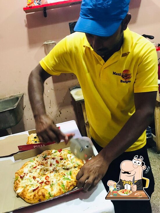 MAXI BURGER, Delhi - Restaurant reviews