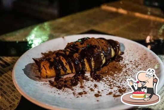 Honkas Bar + Eats in Potts Point - Restaurant menu and reviews