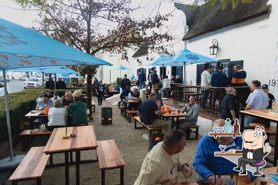 Menu at Hennie's Paarl Restaurant, Paarl