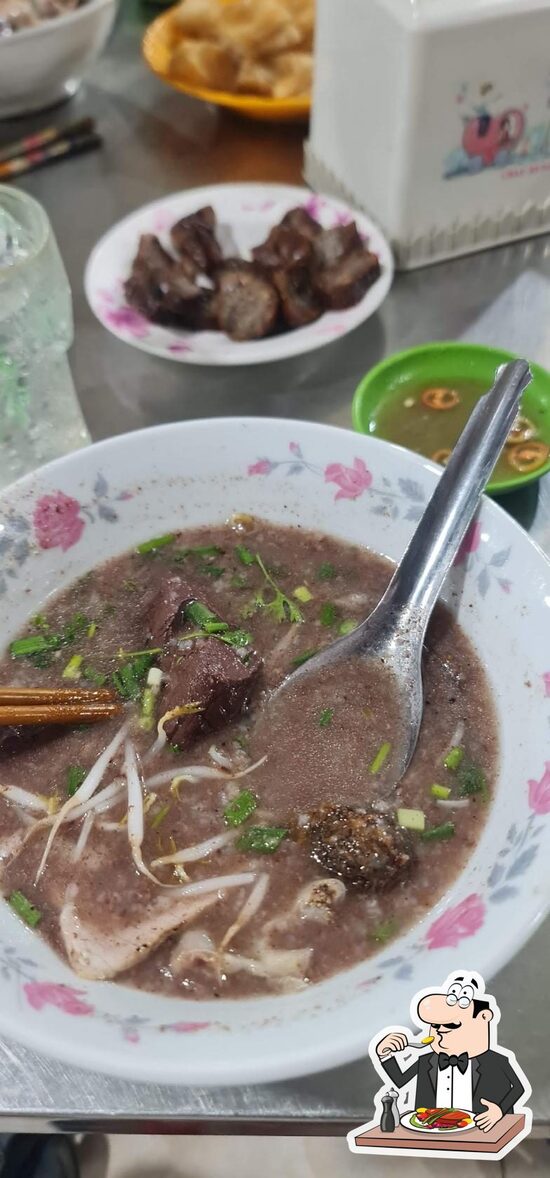 Menu at Cháo lòng đêm restaurant, Ben Tre
