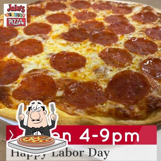 Jake's Stadium Pizza in Mankato - Restaurant menu and reviews