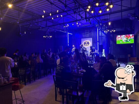FUN FLOW pub & bar, Bangkok - Restaurant reviews