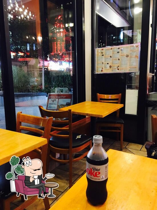 Sakis Pizzeria, Providence - Restaurant menu, prices and reviews
